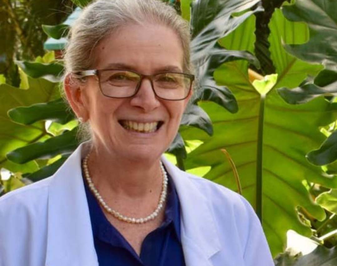 Dr. Lorena K Benarroch - Aspika