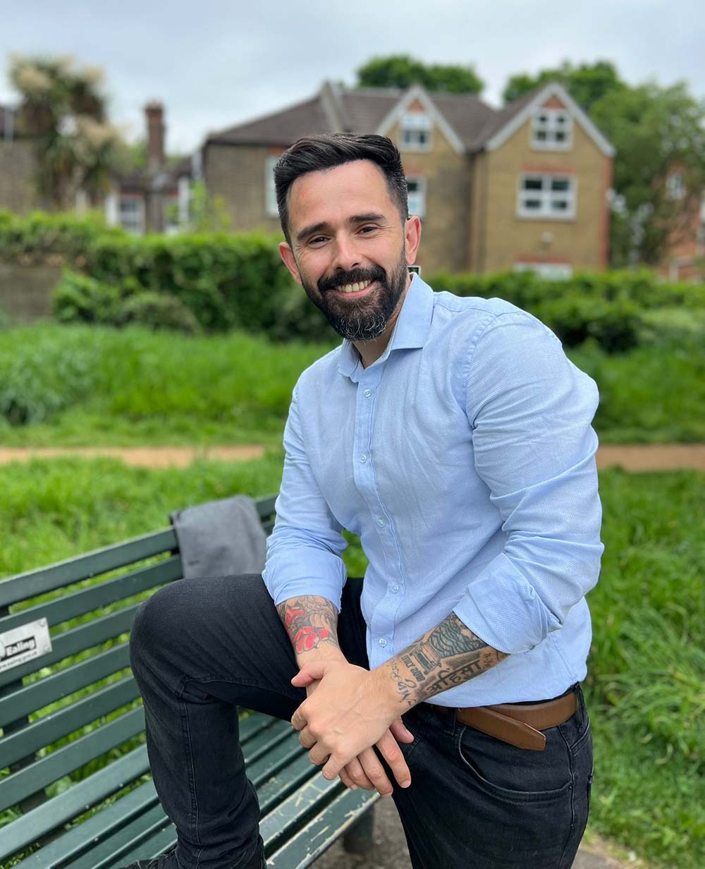 Dr. Abraham Arenas - Aspika